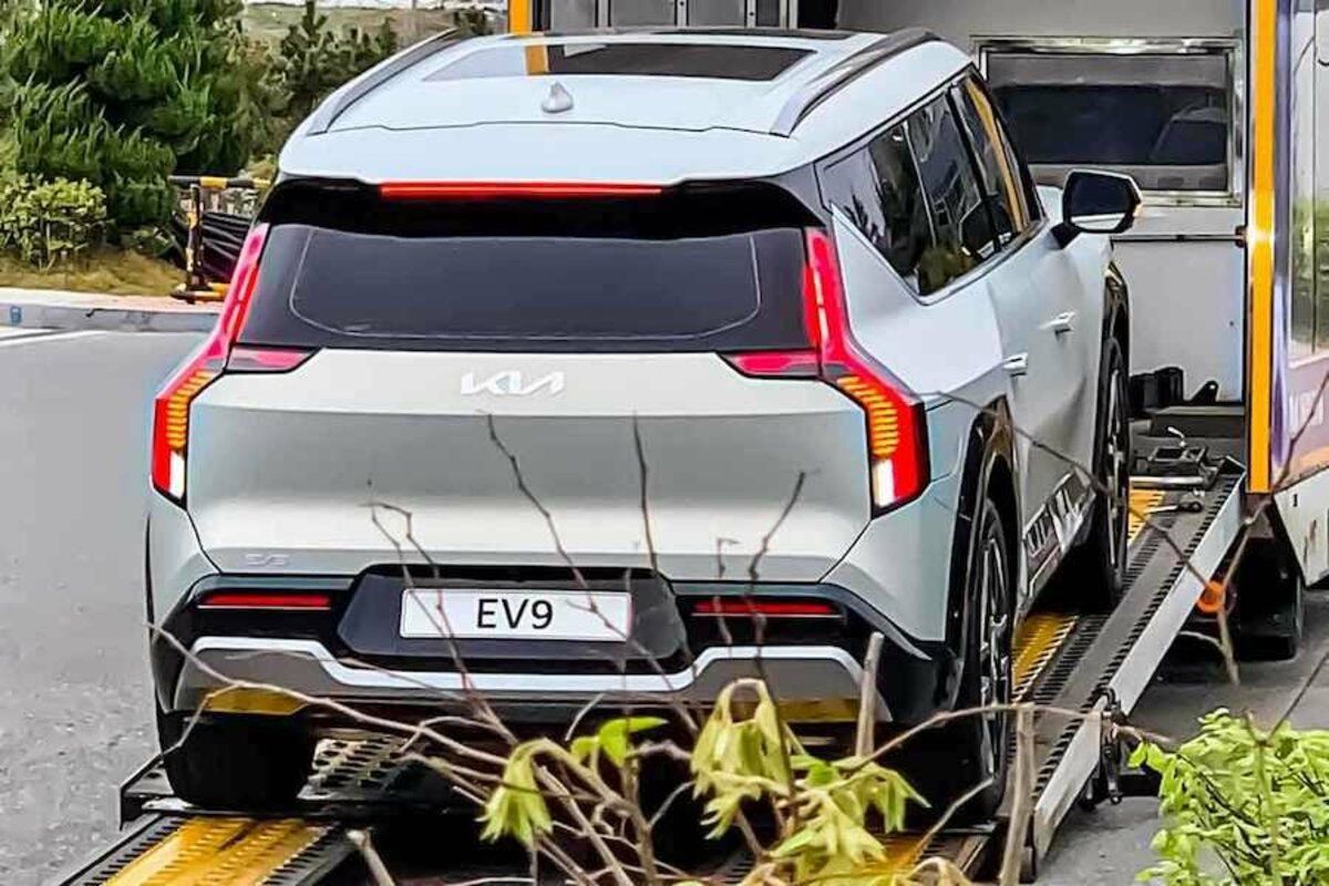 “보조금 실화?” 하나 둘 나오는 EV9 정보, 과연 보조금 받을 수 있나? | 다키포스트