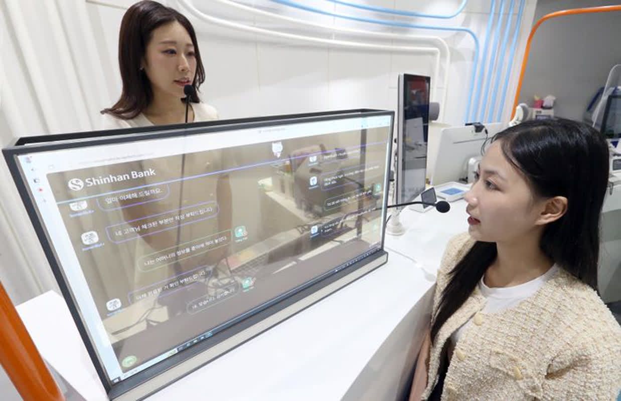 SKT, AI 동시통역 '트랜스 토커' 확장 속도 '눈길' | 데일리안